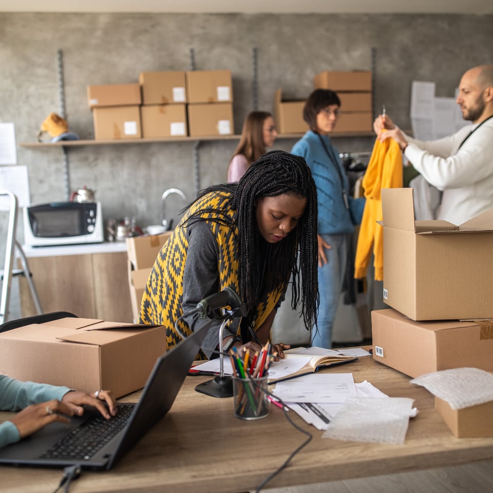 Industry: Distribution & Warehouse